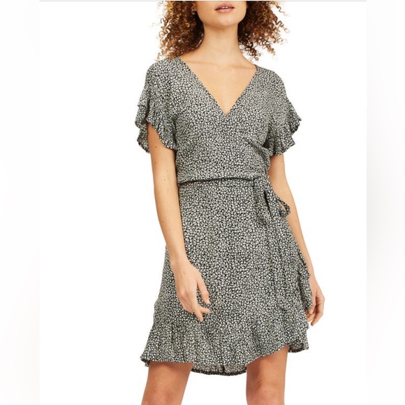 Billabong | Dresses | Billabong Floral Ruffle Wrap Minidress Small ...